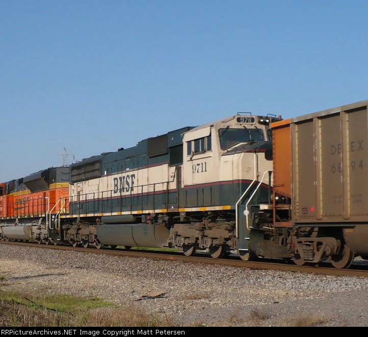 BNSF 9711